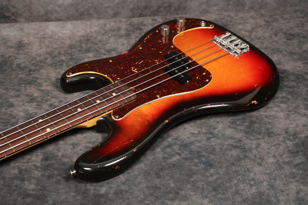 Olinto 4-String P - Sunburst Relic – Andy Baxter Bass & Guitars