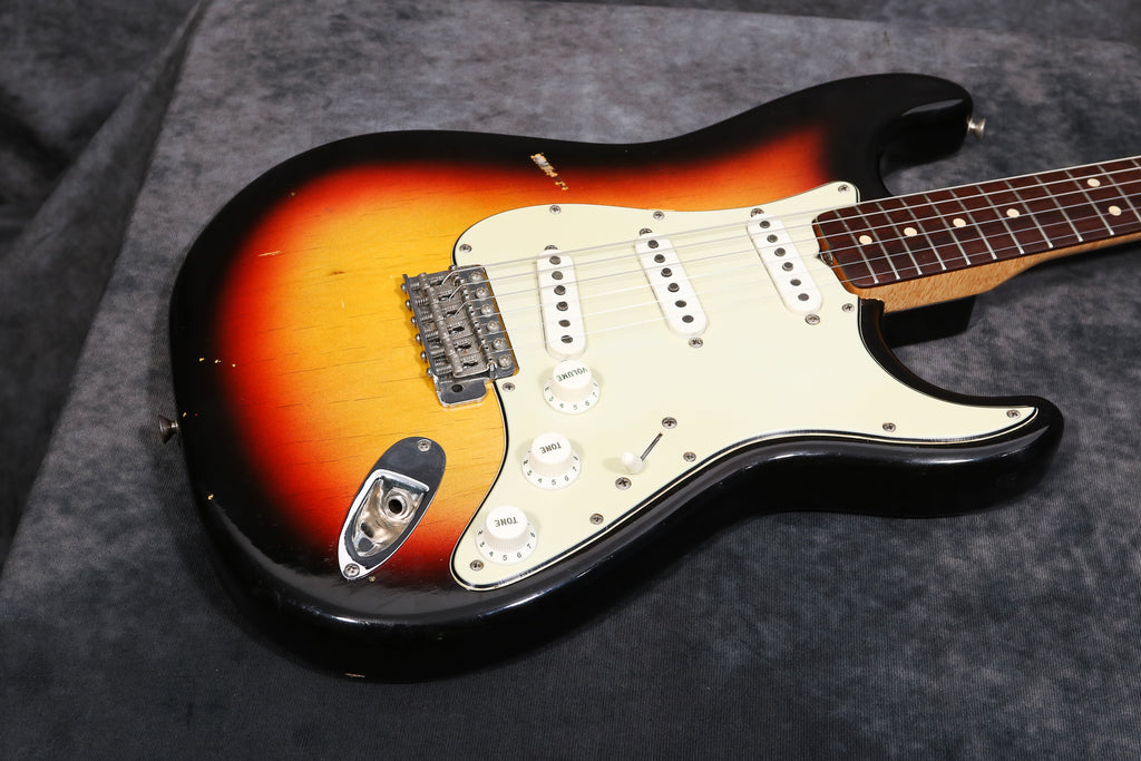 Early 1964 Fender Stratocaster, Sunburst – Andy Baxter Bass & Guitars