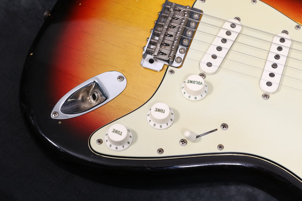 Early 1964 Fender Stratocaster, Sunburst – Andy Baxter Bass & Guitars
