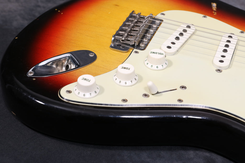 Early 1964 Fender Stratocaster, Sunburst – Andy Baxter Bass & Guitars