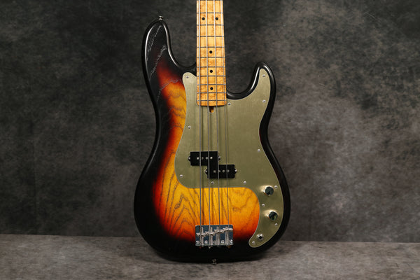 Olinto 4-String P - Sunburst – Andy Baxter Bass & Guitars