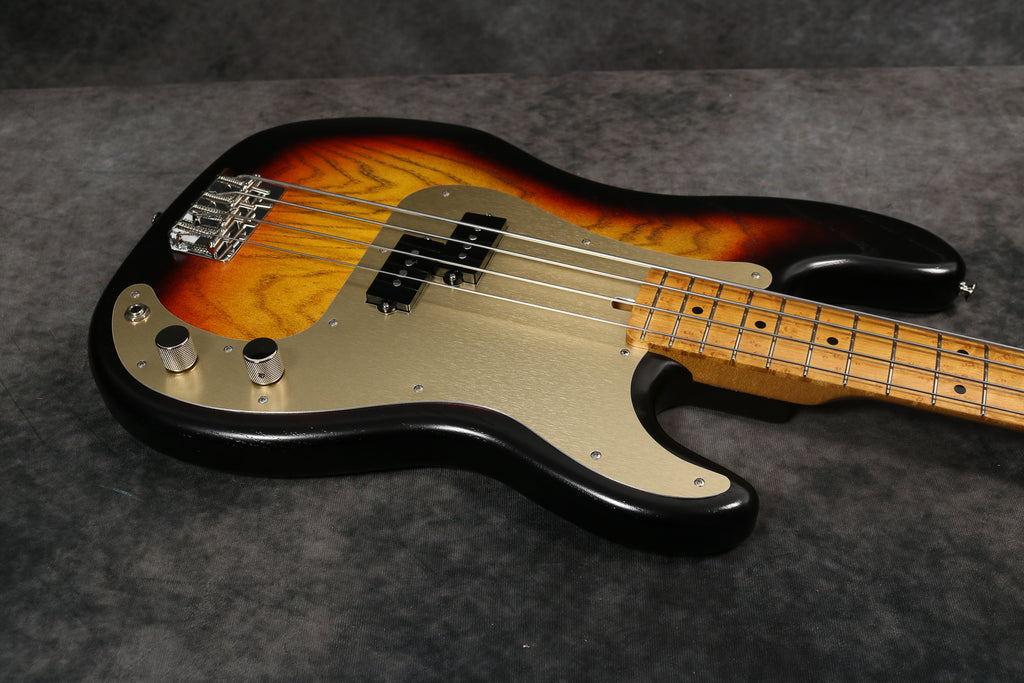 Olinto 4-String P - Sunburst – Andy Baxter Bass & Guitars