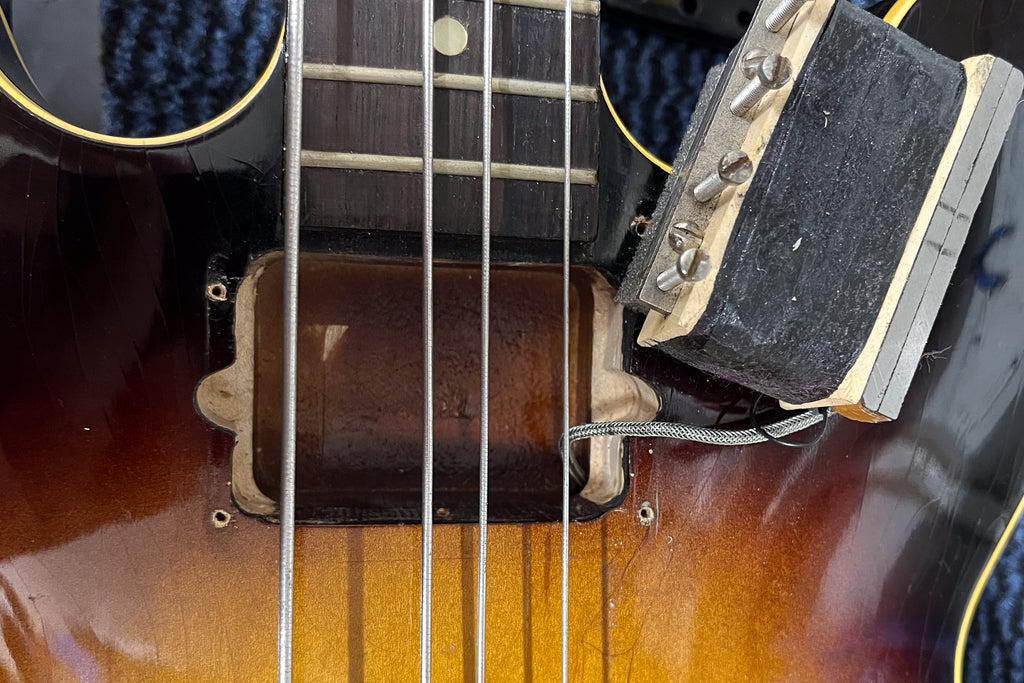 1959 Gibson EB2, Sunburst, Inc Lifton Case – Andy Baxter Bass & Guitars