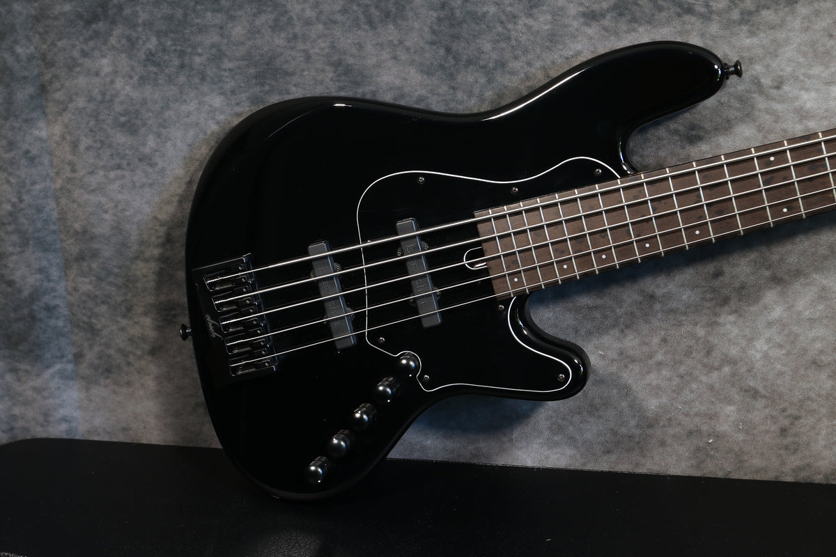 2020 Elrick NJS5, Piano Black Gloss – Andy Baxter Bass & Guitars
