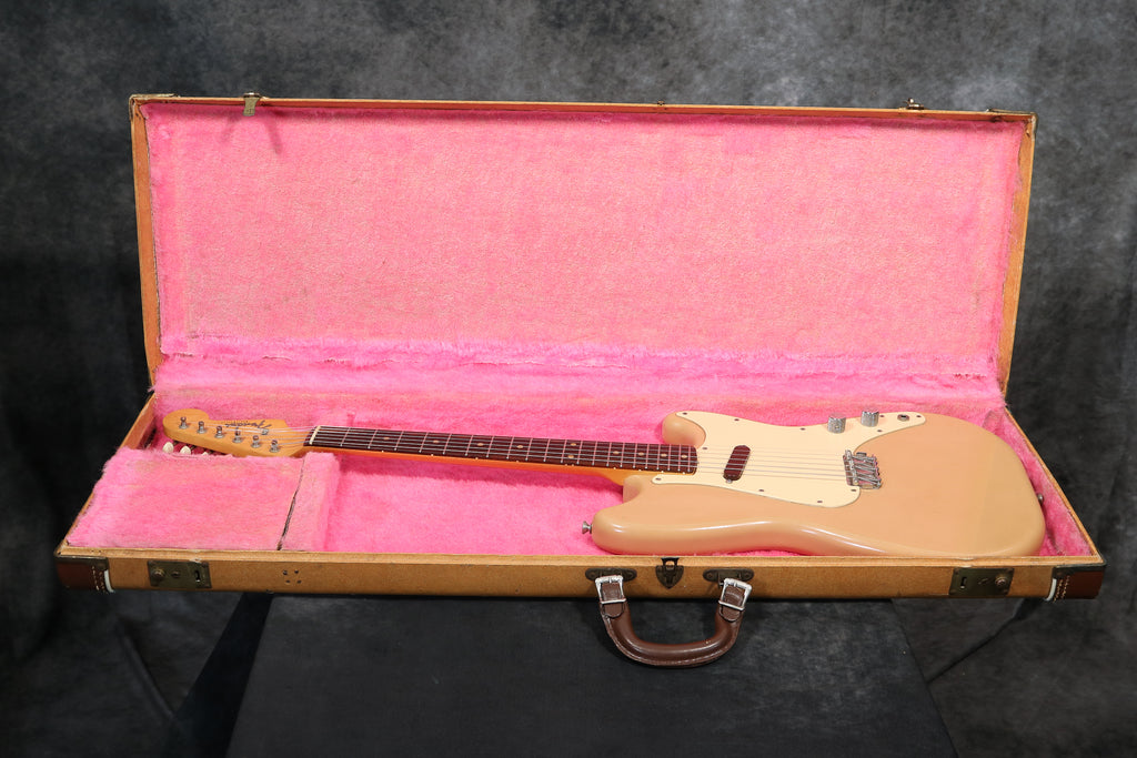 1960 Fender Musicmaster, Desert Sand – Andy Baxter Bass & Guitars