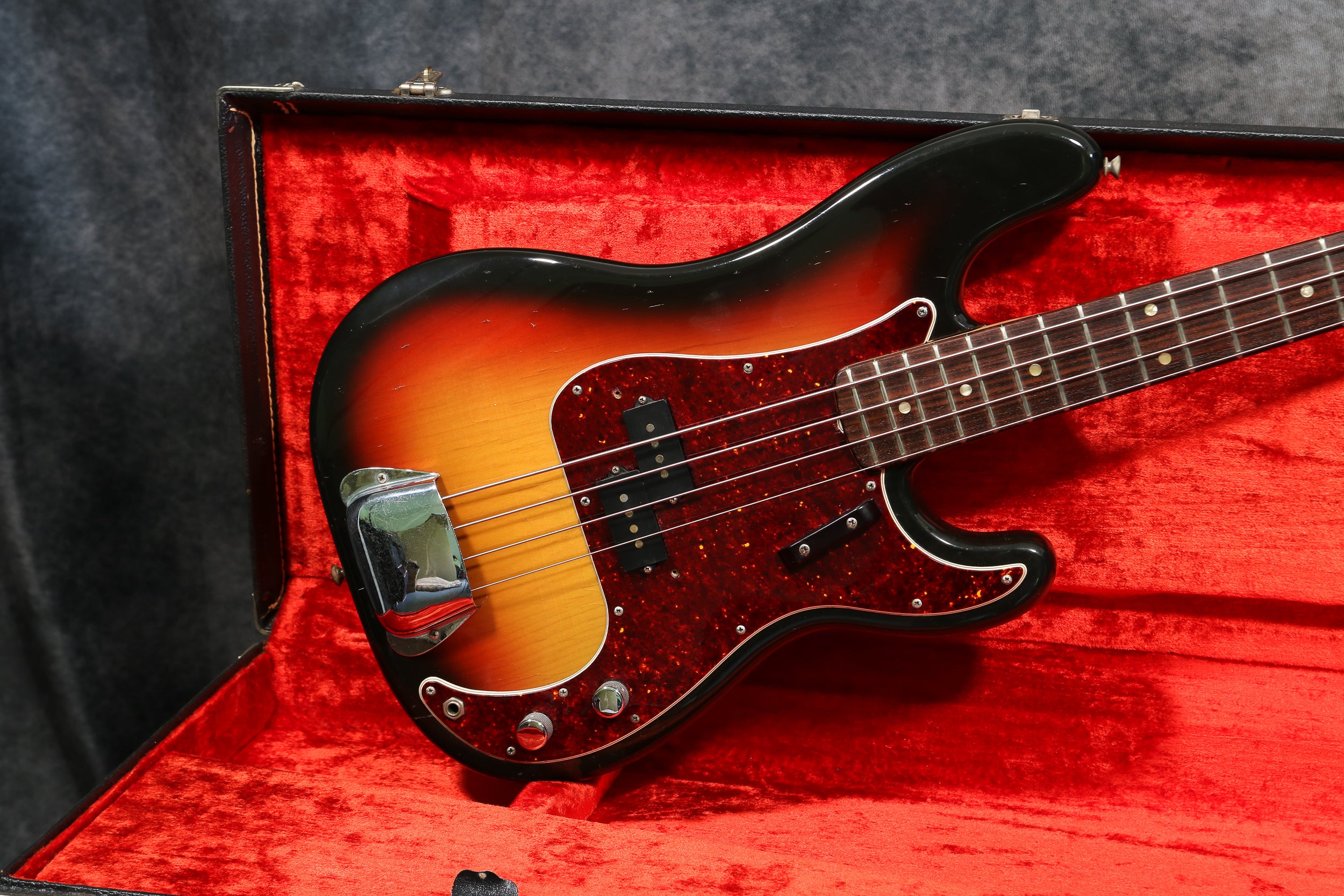 1971 Fender Precision Bass, Sunburst – Andy Baxter Bass & Guitars