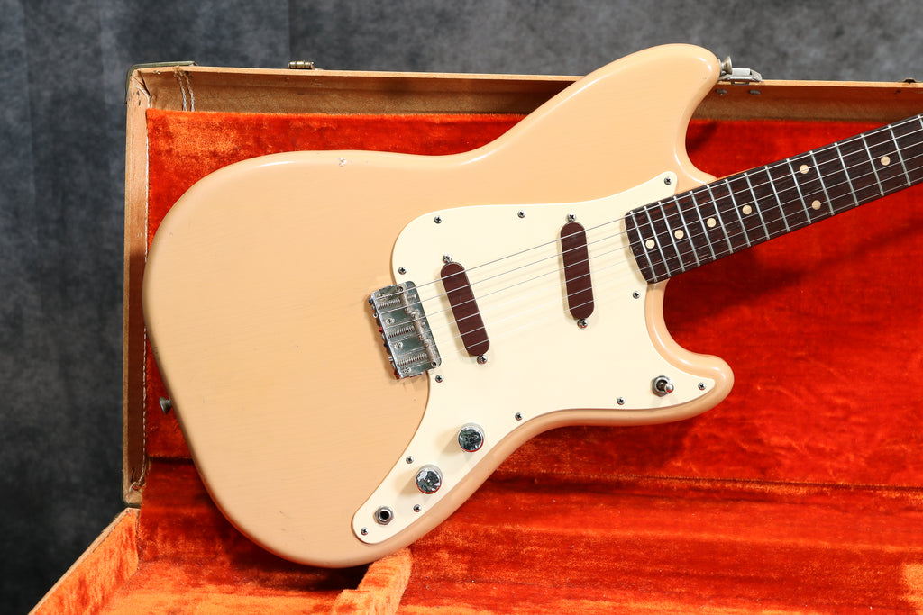 1961 Fender Duo-Sonic, Desert Sand – Andy Baxter Bass & Guitars