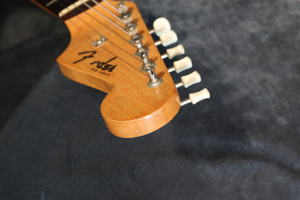 1961 Fender Duo-Sonic, Desert Sand – Andy Baxter Bass & Guitars