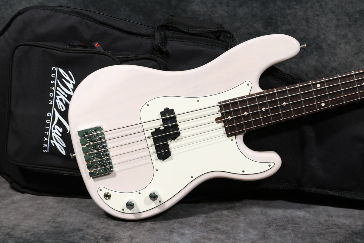 Mike Lull P5, Mary Kaye Blonde – Andy Baxter Bass & Guitars