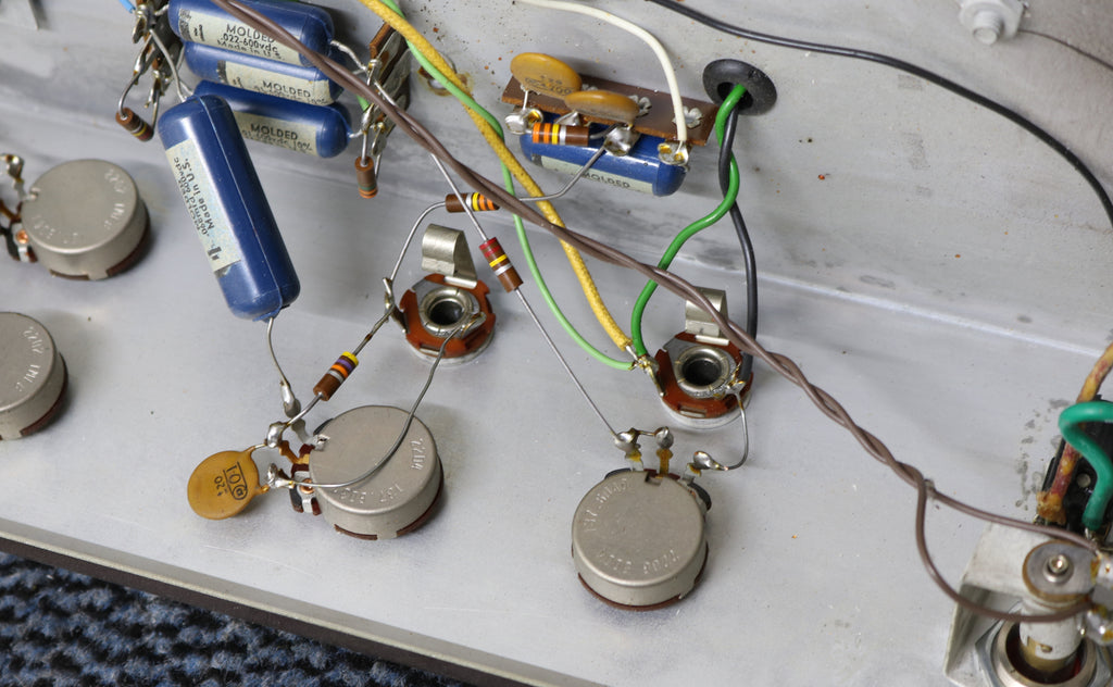 1961 Magnatone Custom 260 – Andy Baxter Bass & Guitars