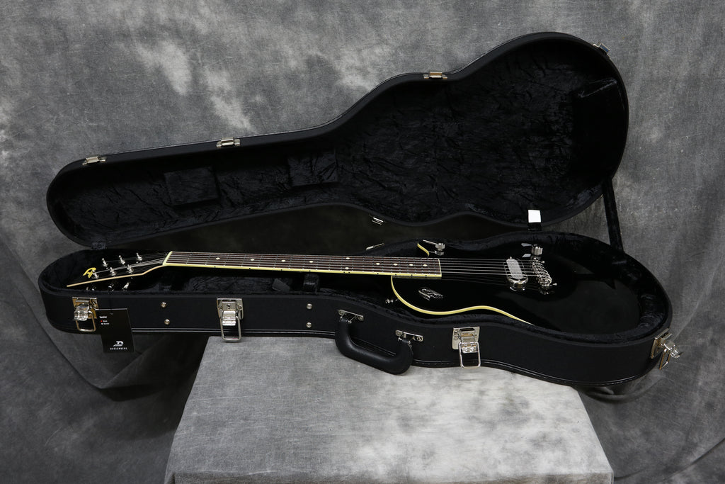Duesenberg Senior, Black – Andy Baxter Bass & Guitars
