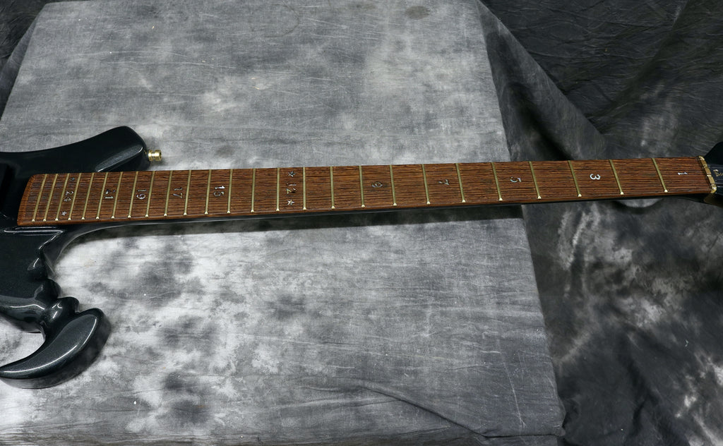 2005 Warwick Buzzard Bass LTD – Andy Baxter Bass & Guitars