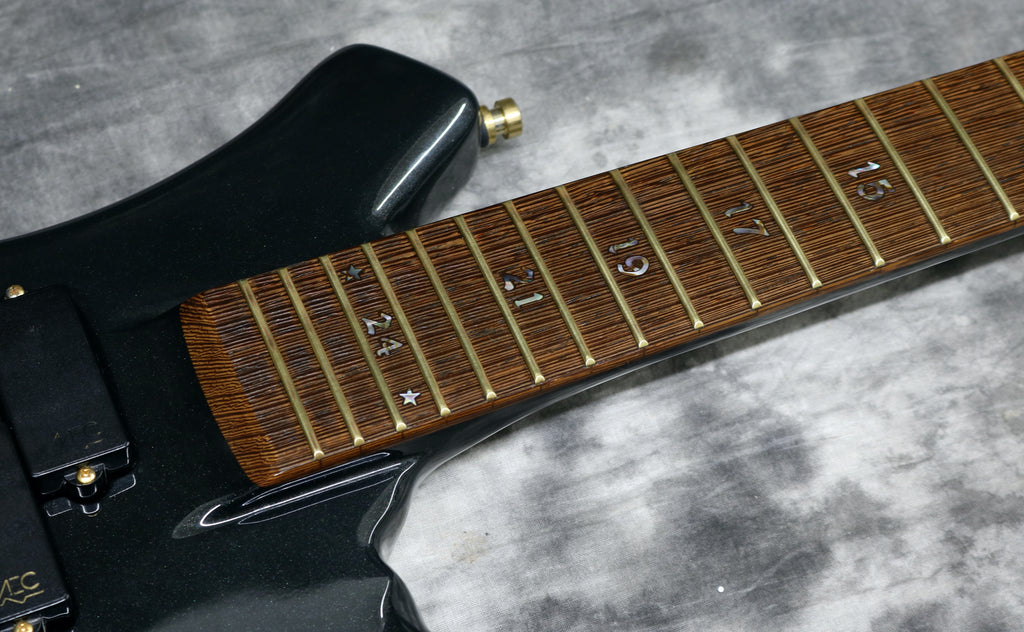 2005 Warwick Buzzard Bass LTD – Andy Baxter Bass & Guitars